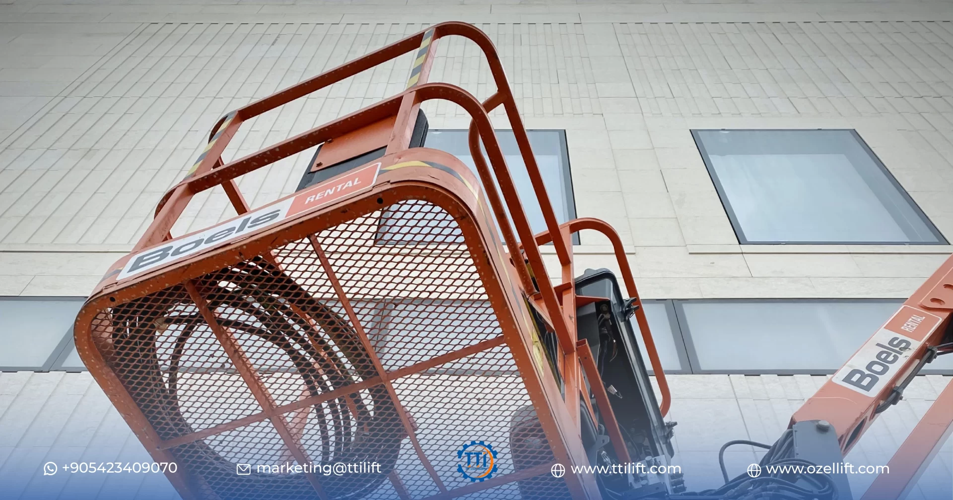 Choosing the Best MR Observation Elevator Suppliers: A Comprehensive Guide | Ozellift"